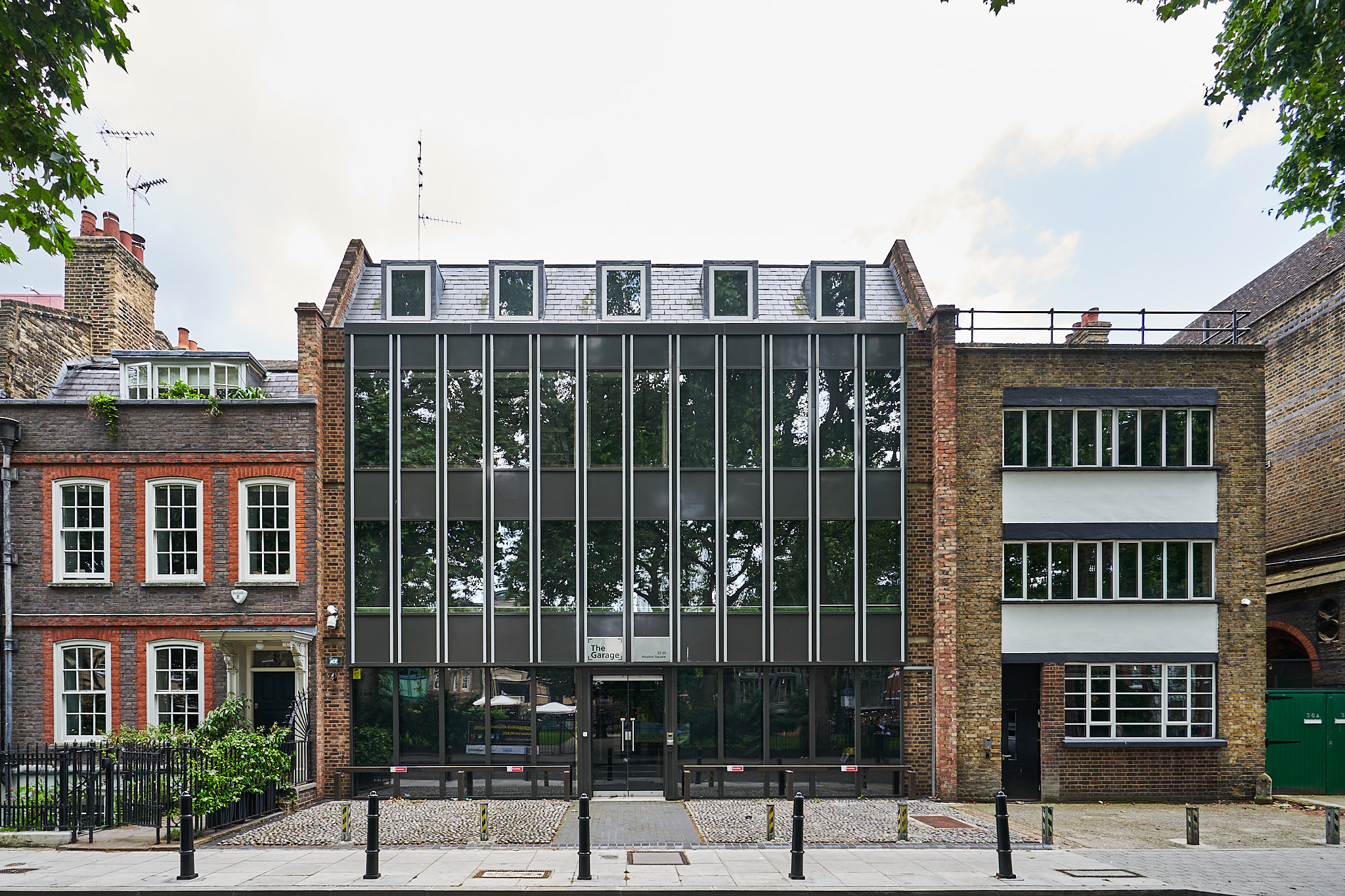 Aviva Investors and PSP Investments acquire Hoxton Campus